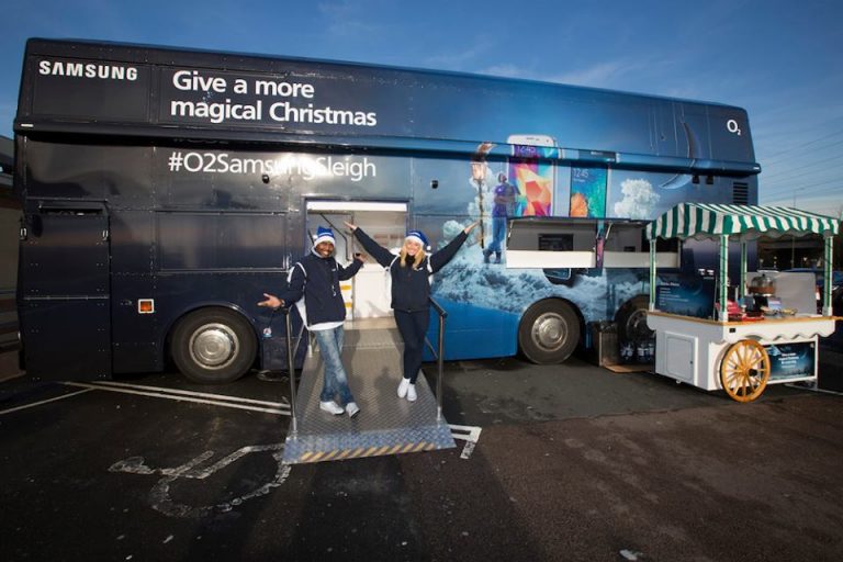 O2 and Samsung Bus Tour - Megabooth