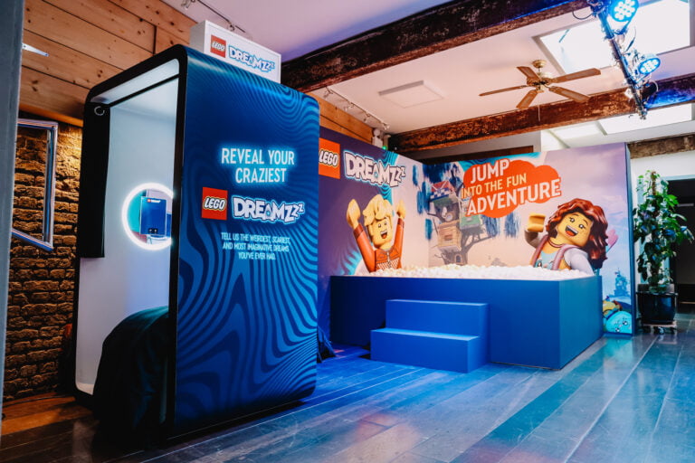 Modern Classic Booth - Megabooth